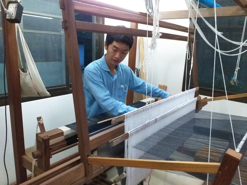 Gleaming Decay No.2 – Fa Wuthigrai Siriphon