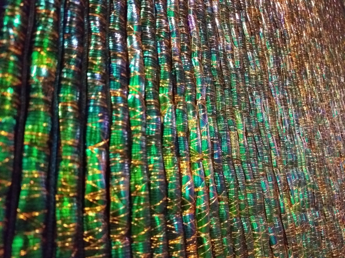 Gleaming – Fa Wuthigrai Siriphon